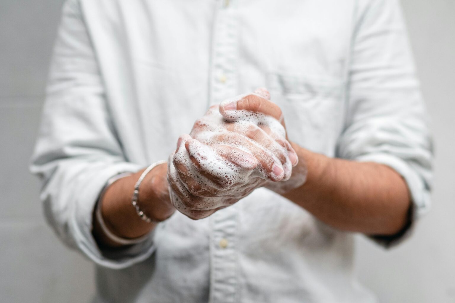 Just How Bad Is A Huntsman Spider Bite? | STC